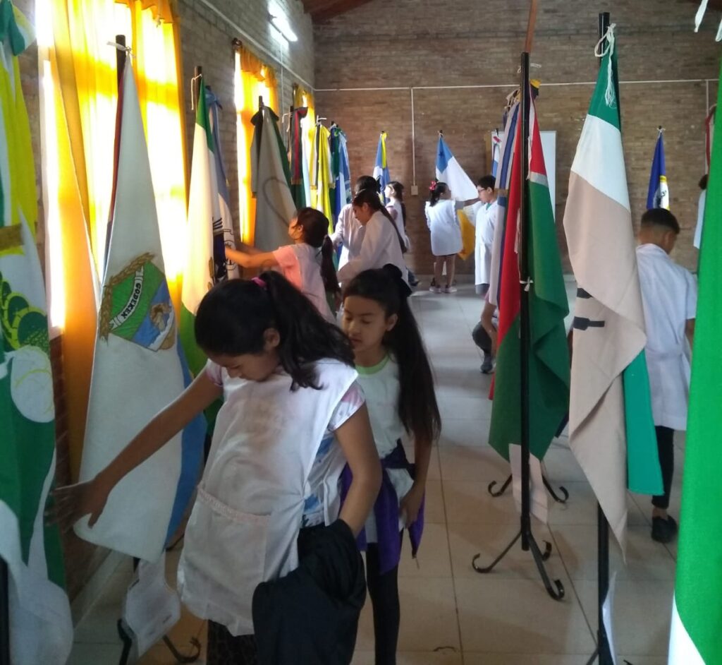 Clason inauguró la muestra «Abanderados» | Usina I